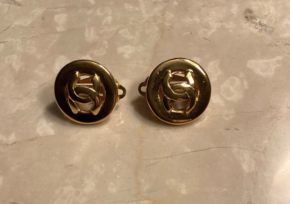 Goldige Chanel Ohrclips Ohrringe Vintage 70er Jahre | Kaufen auf Ricardo
