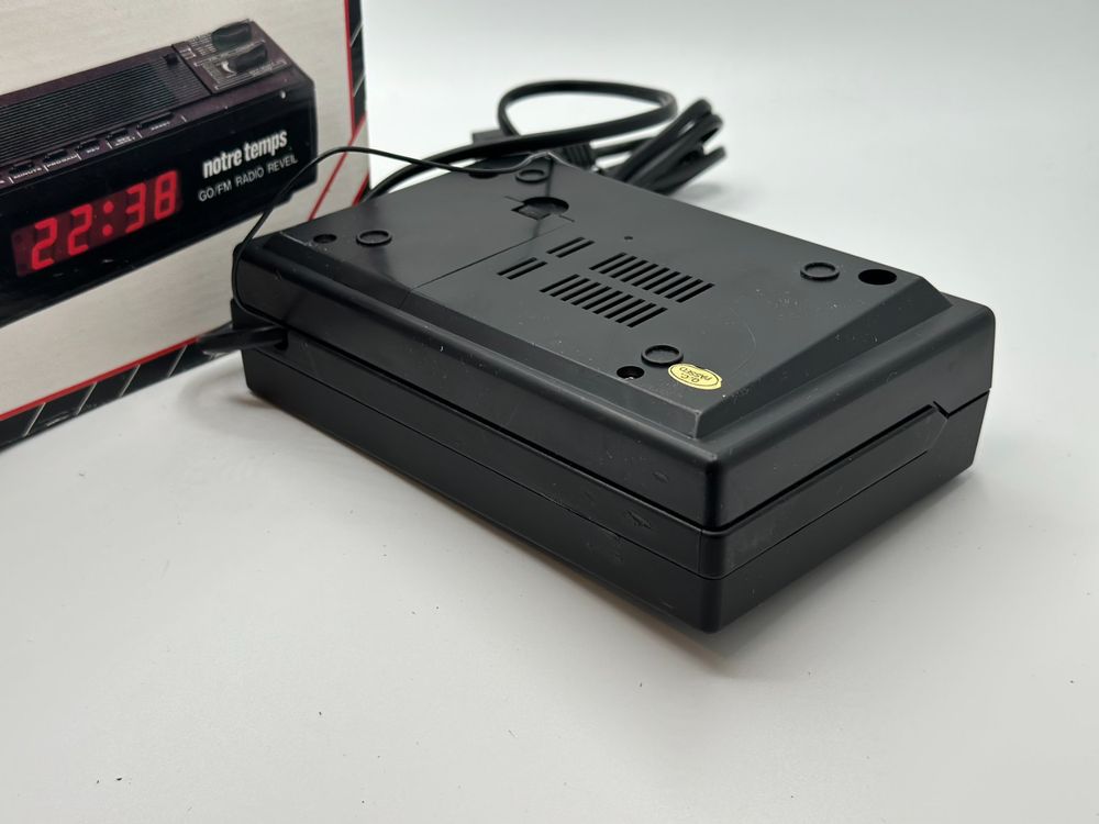RADIO Vintage of 1991 ! Reveil Alarm Clock + Test OK ! (D'occasion) à ...