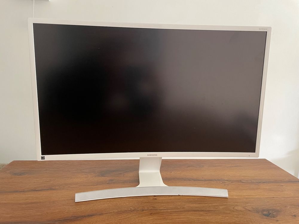 Samsung PC Monitor (Gebraucht) in Zürich für CHF 50 – nur Abholung auf ...