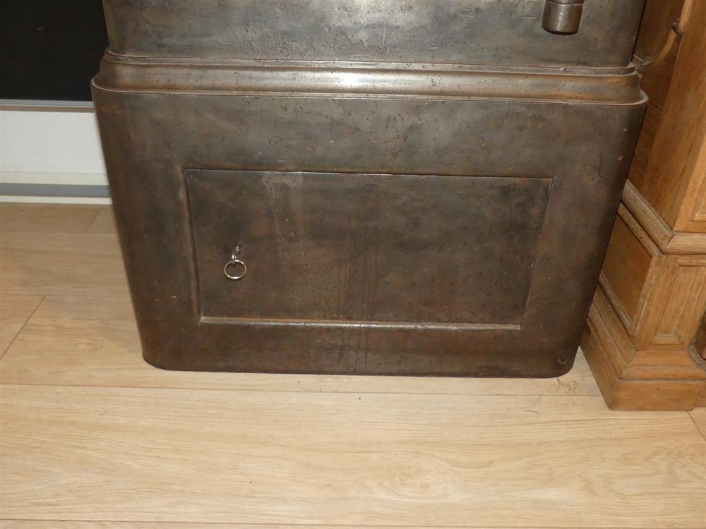 Alter Tresor Fichet Paris (Antik) in für CHF 253 – nur Abholung auf ...