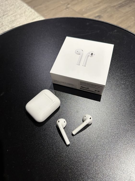 ORIGINAL Air Pods DEFAULT (Defekt) in Montagny-les-Monts für CHF 14 ...