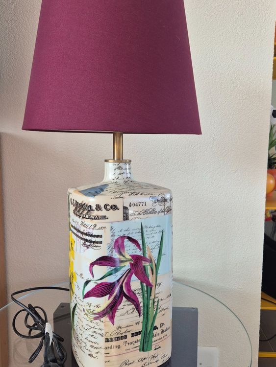 Lampe de table ", John Dorian" peinte à la main (D'occasion) à Fribourg ...