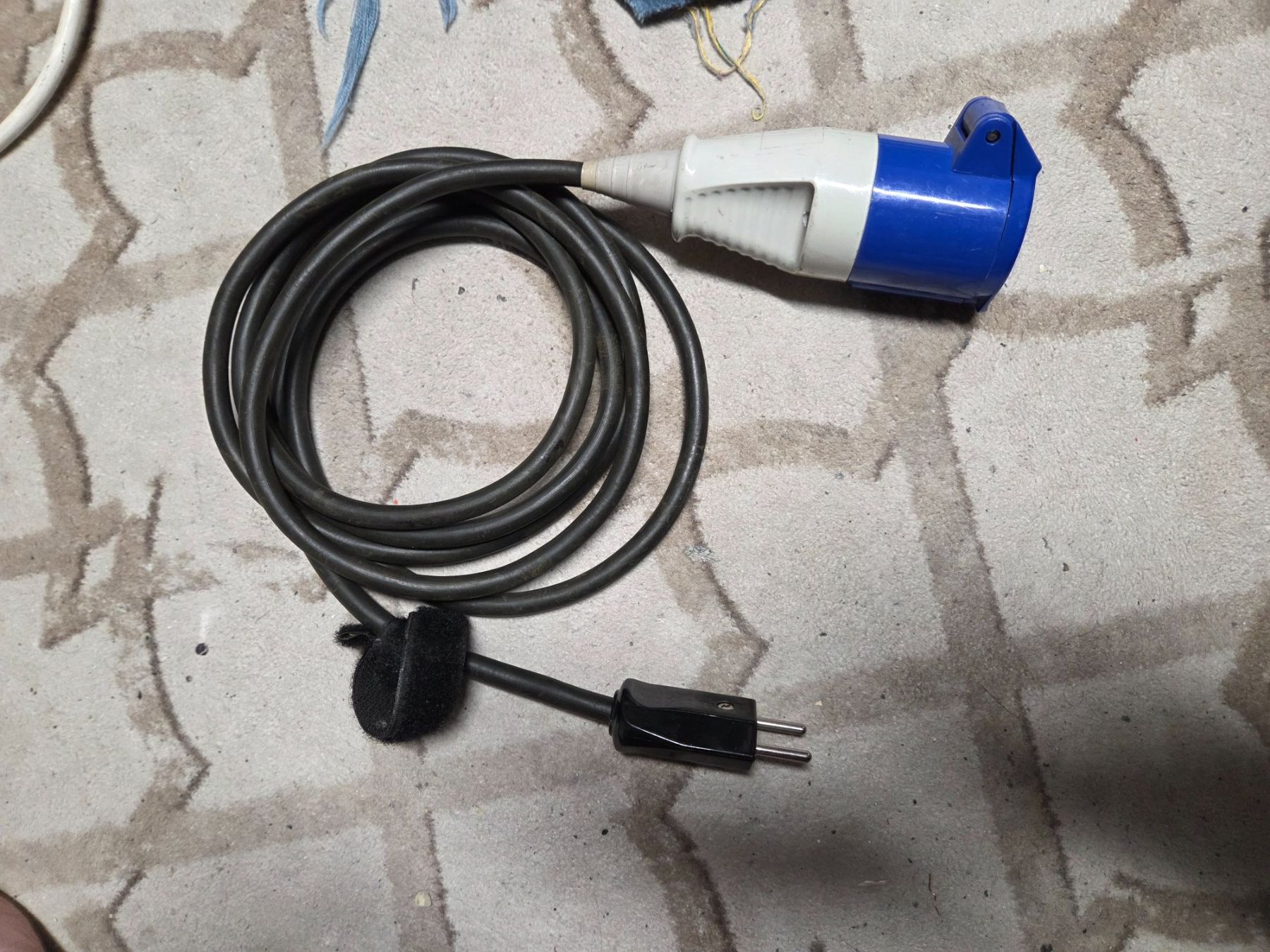 Adapter Stecker T13 zu CEE 16a 3p Kupplung Wohnmobil 2.5m (Gebraucht ...