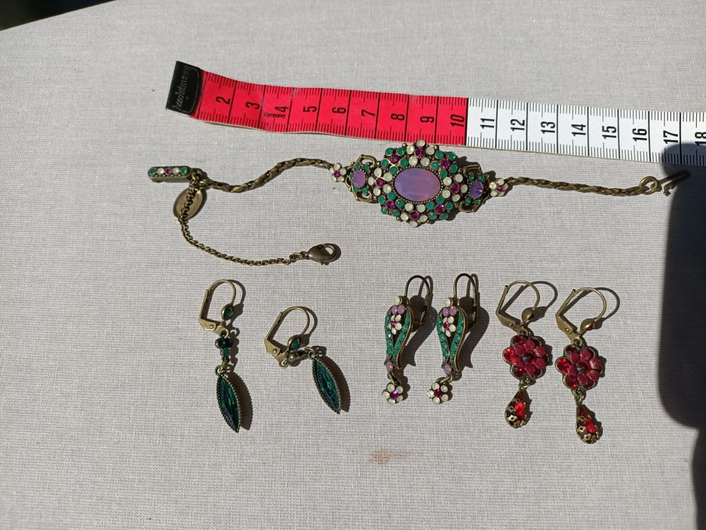 Schmuck Lot Michal Negrin 3 x Ohrstecker 1x Armband | Kaufen auf Ricardo