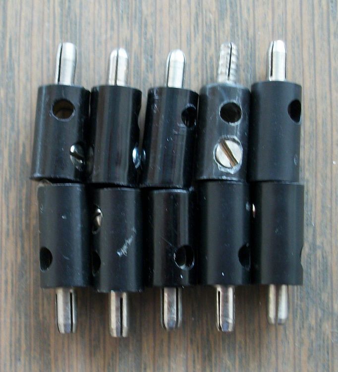 10 Stück Modellbau-Stecker (alte Generation), schwarz (Gebraucht) in St ...
