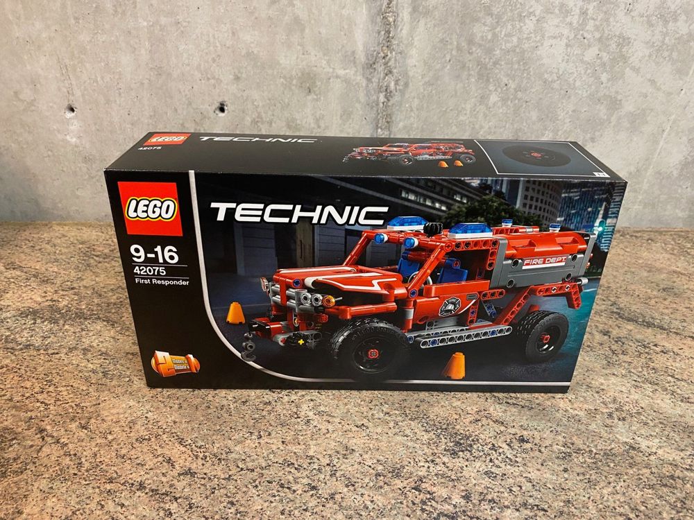 LEGO-42075-TECHNIC-FIRST RESPONDER (Neu und originalverpackt) in Frick ...