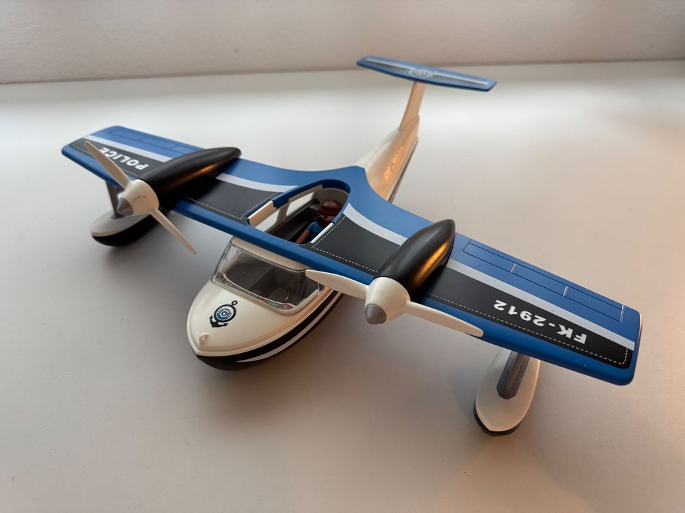 Playmobil Polizei-Wasserflugzeug mit Pilot (Gebraucht) in Kreuzlingen für CHF 5 – nur Abholung ...