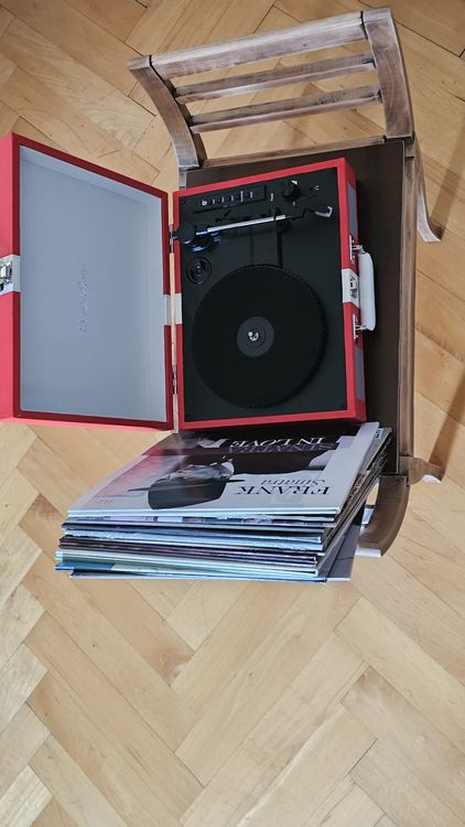 platine vinyle valisette Bluetooth + plusieurs vinyles (Neuf (Voir ...