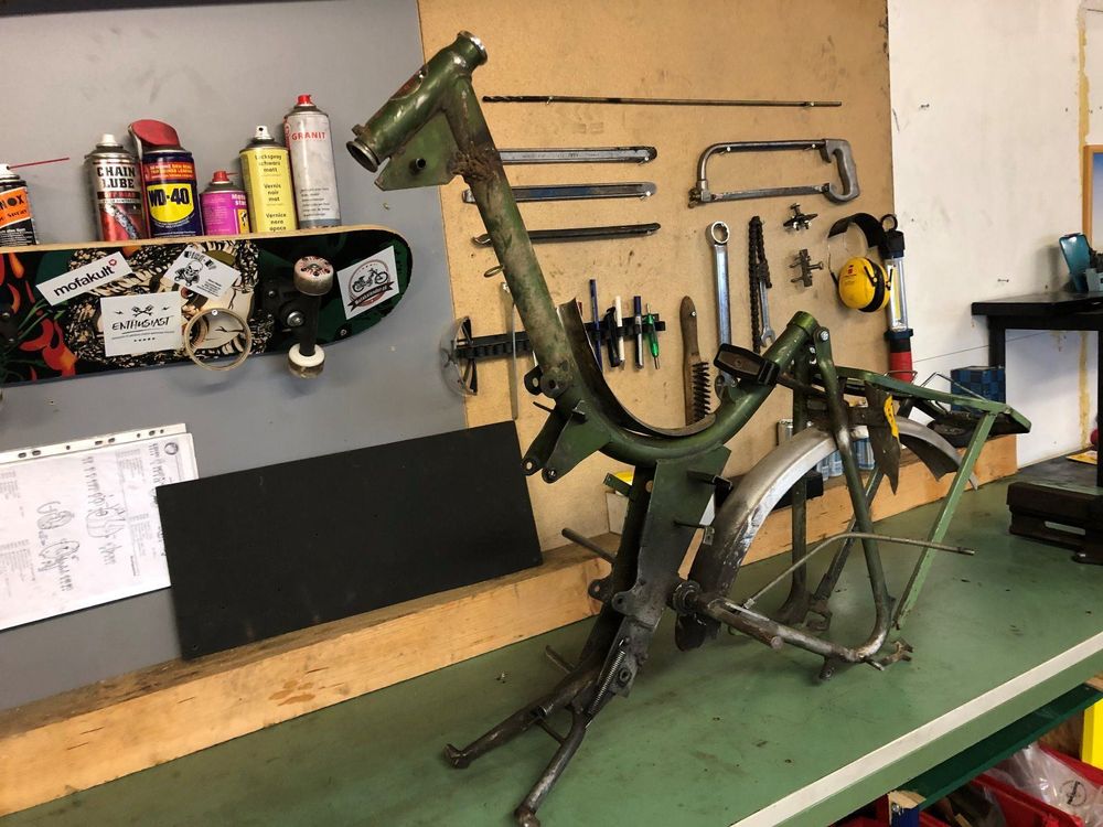 Sachs Rahmen ab 1.-CHF (Defekt) in Altendorf für CHF 1 – mit Lieferung ...