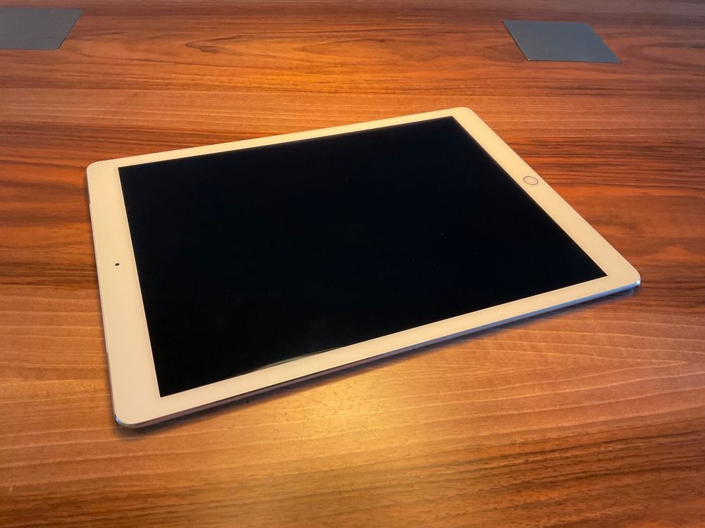 iPad Pro (12,9 Zoll) (2nd Gen) 128GB und 4G, GPS - DEFEKT (Defekt) in ...