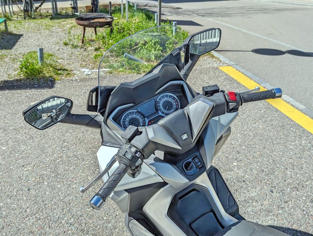Roller Honda Forza 300 NSS250A/300A (Gebraucht) in Zürich für CHF 3250 ...