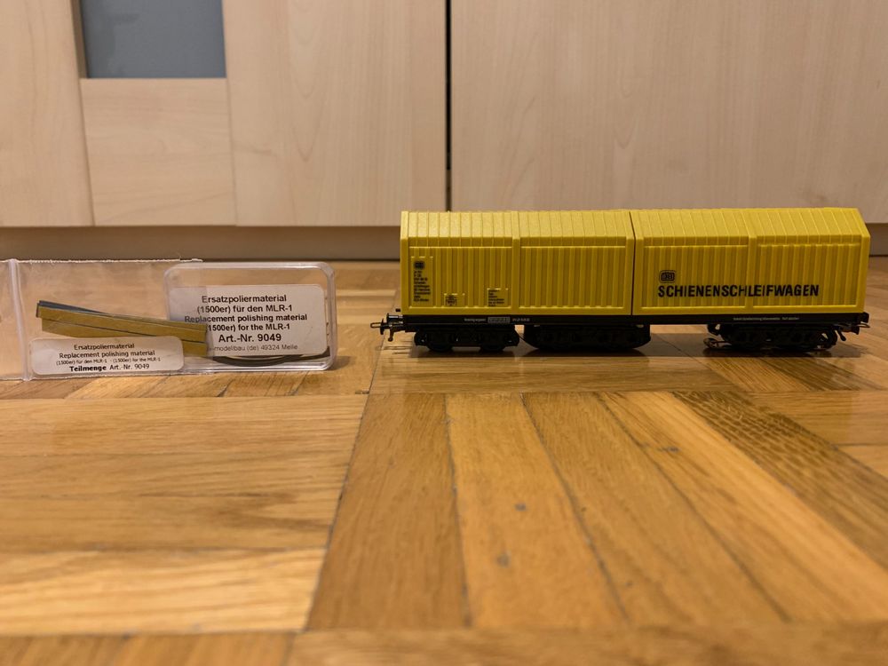 LUX MLR-1 9136 "Mittelleiterreinigungswagen" pour Märklin H0 (Gebraucht ...