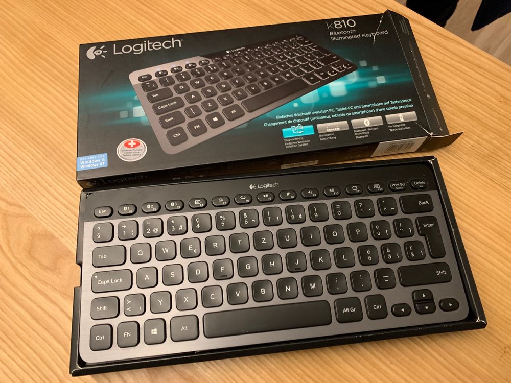 Logitech clavier bluetooth K810 comme neuf | Kaufen auf Ricardo