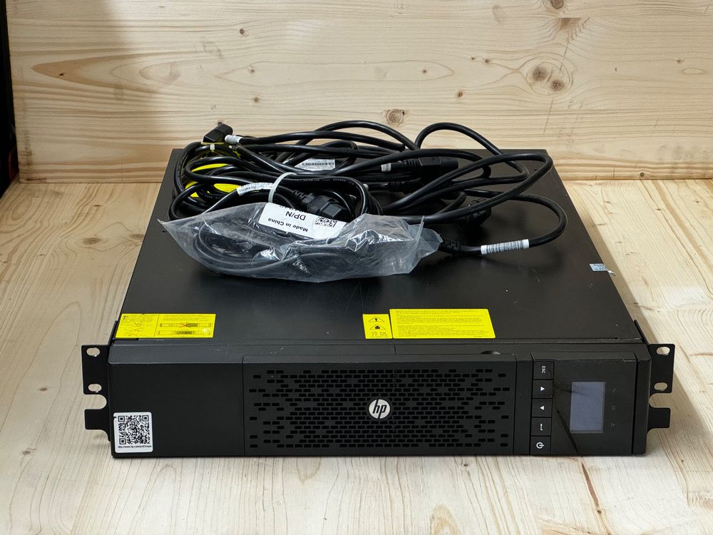 HP R/T3000 G4 ERM HV INTL Rack Edition USV 2700W/3000VA | Kaufen auf Ricardo