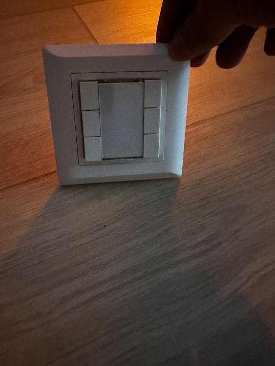 Hager KNX 6 Fach Taster/Lichtschalter (Gebraucht) in Niederbipp für CHF ...