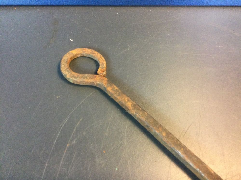 Antikes rostiges Brandeisen Nummer 4 (Gebraucht) in Wangen SZ für CHF ...