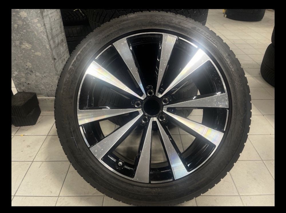 Top Angebot!!! Original Mercedes EQS Felgen mit Winterpneus (Gebraucht ...