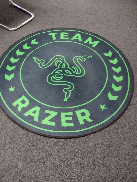 Team Razer Floor Rug - Bodenschutzmatte zum Gaming SetUp (Gebraucht) in ...