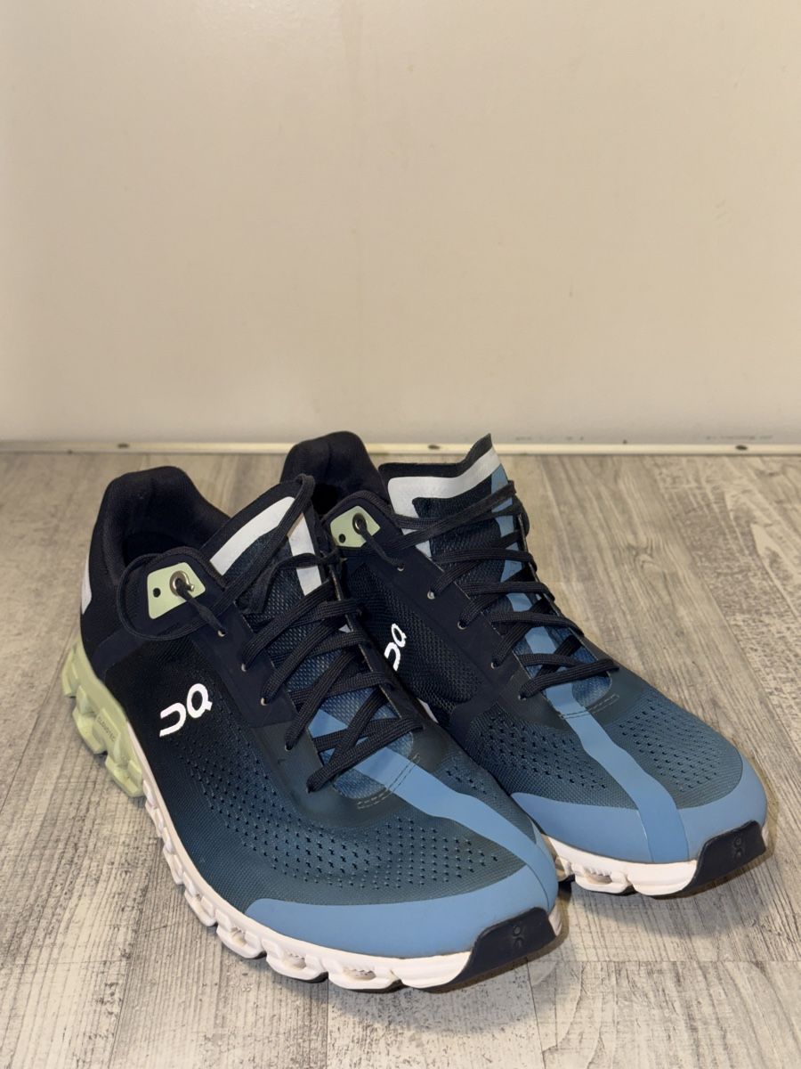 On Cloud Herren Laufschuhe Gr. 42.5 - Top Zustand! (Gebraucht) in ...