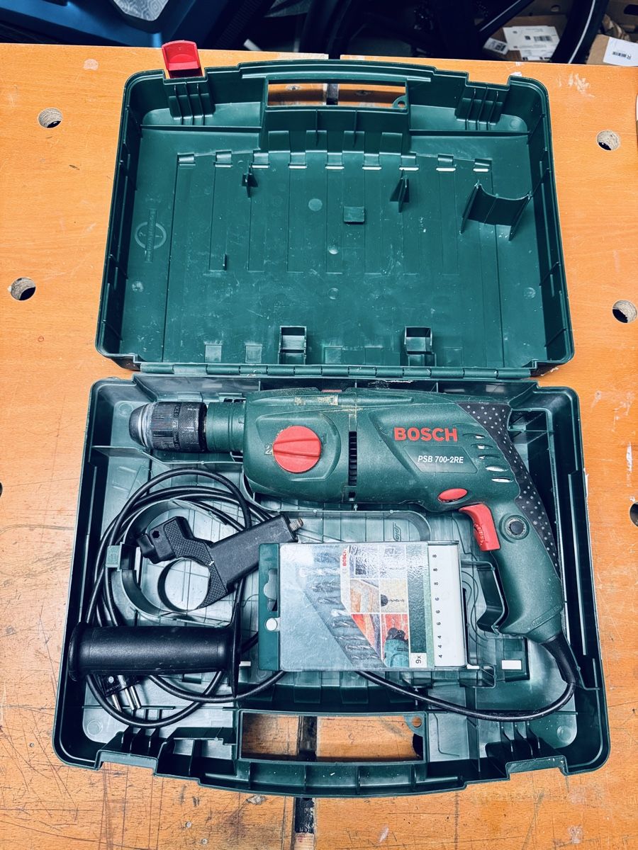 Bosch PSB 700-2RE Impact Drill - Power Tool for Projects (Gebraucht) in Diessbach b. Büren für ...