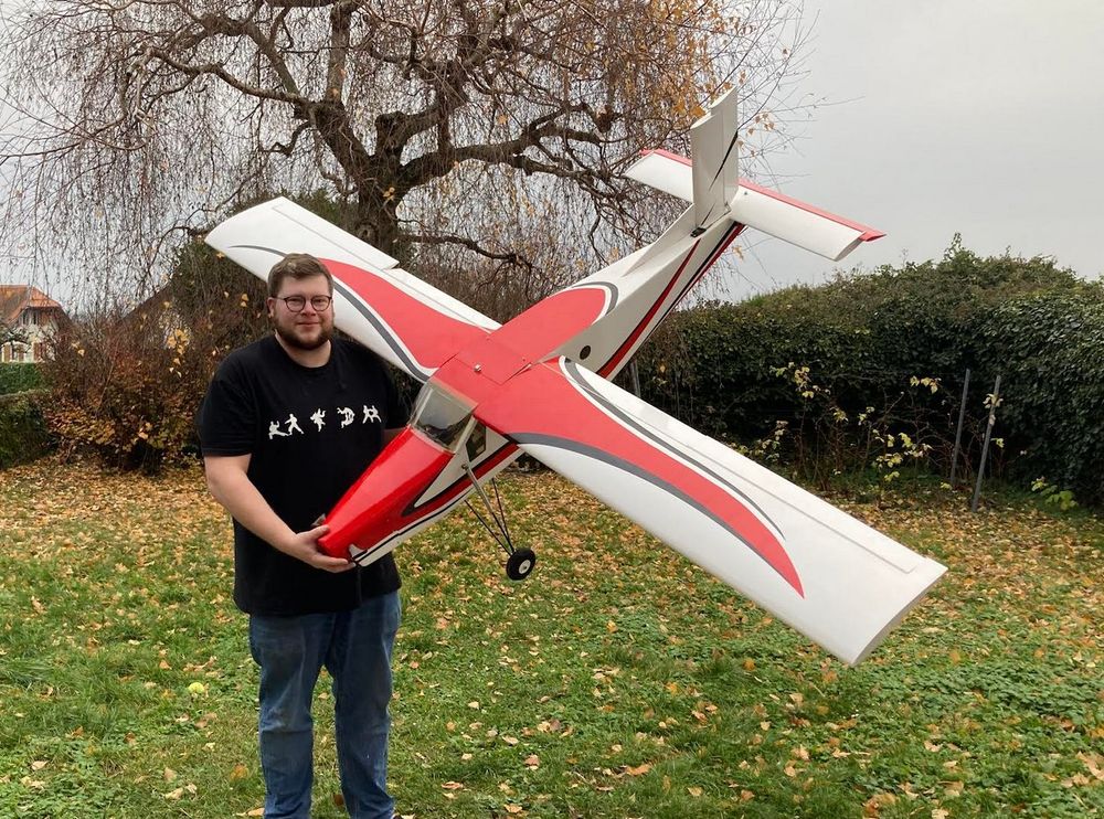 Pilatus PC-6 2m50 d'envergure Avion RC (Gebraucht) in Trélex für CHF ...