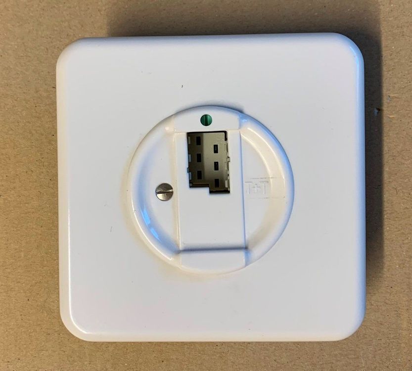 Feller Reichle T+T TT83 Telefon Steckdose UP (Gebraucht) in Lodrino für ...