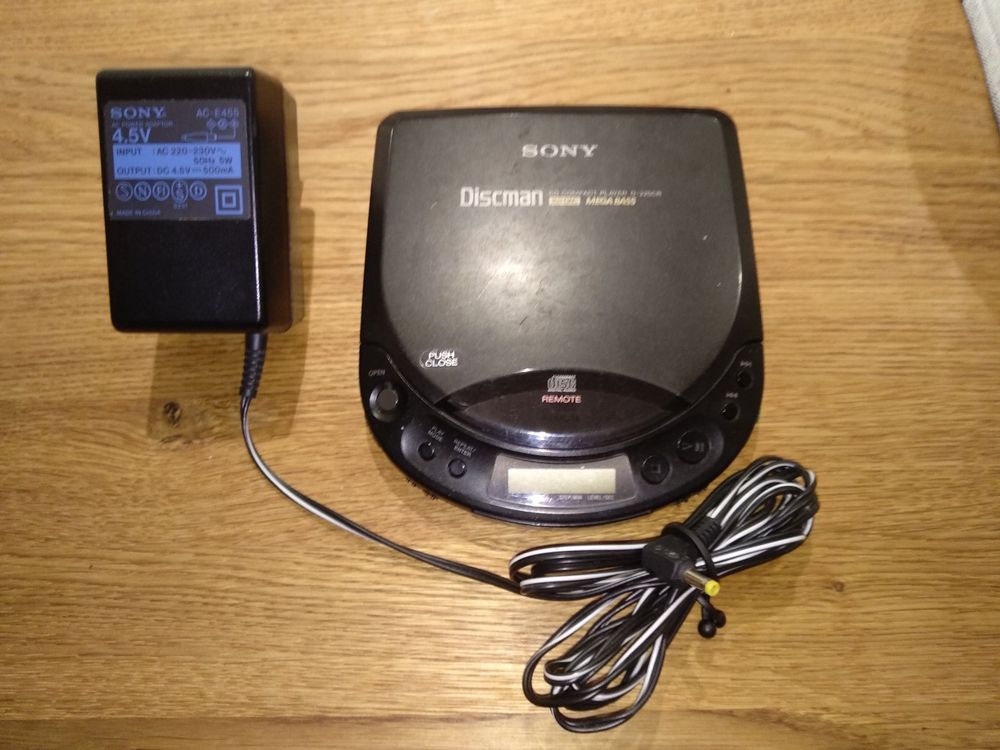 Sony Discman D-225 CR, inkl. Netzgerät (Gebraucht) in Bubendorf für CHF ...
