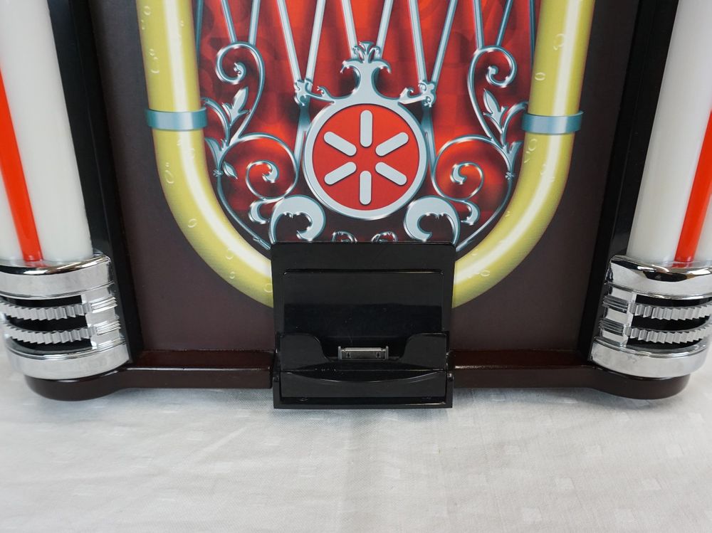 Retro-Jukebox mit iPod-Docking Station | Kaufen auf Ricardo
