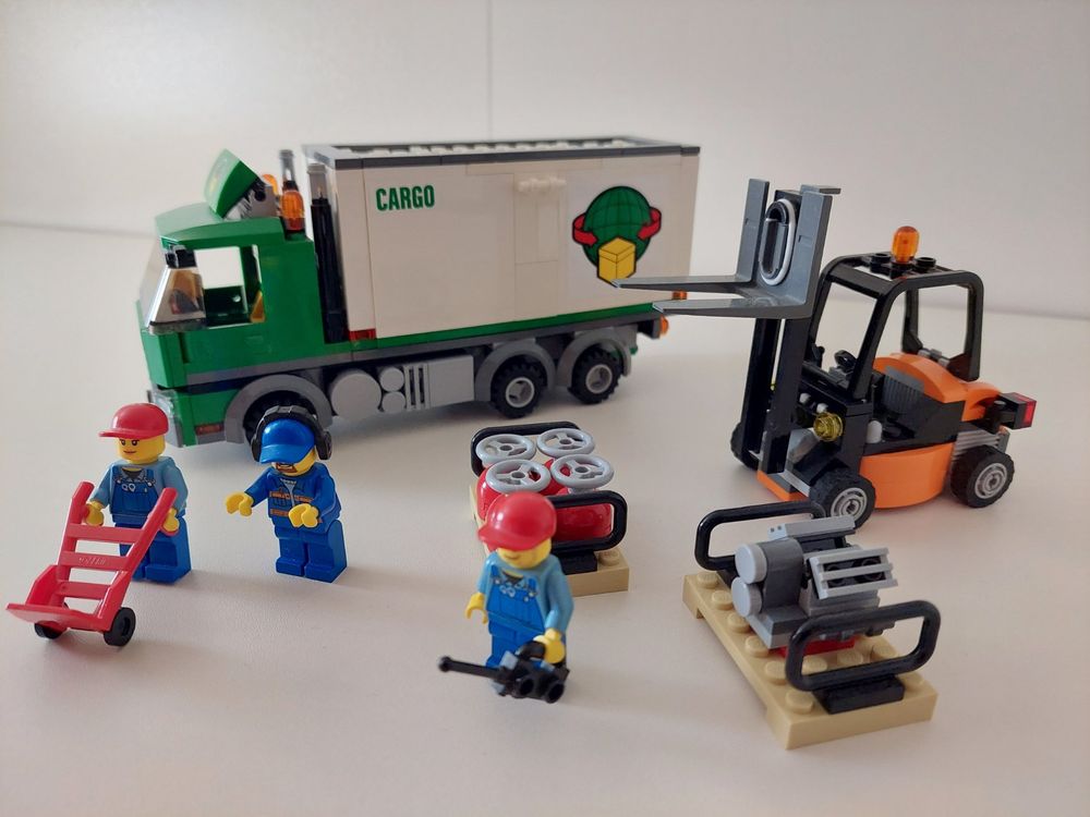 LEGO City 60020 Cargo Truck Lastwagen mit Gabelstapler (Gebraucht) in ...