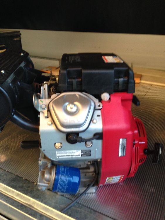 Motor Honda GX 610 (Neu und originalverpackt) in Olsberg für CHF 1000 ...