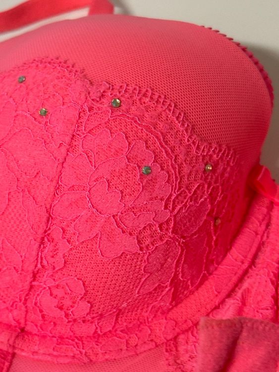 Neon pinker BH von Hunkemöller | Kaufen auf Ricardo