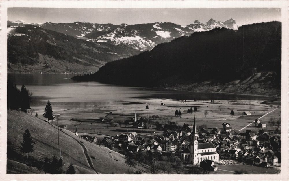 Unterägeri, Gesamtansicht mit Kirche (Gebraucht) in Bronschhofen für CHF 6 – mit Lieferung auf ...