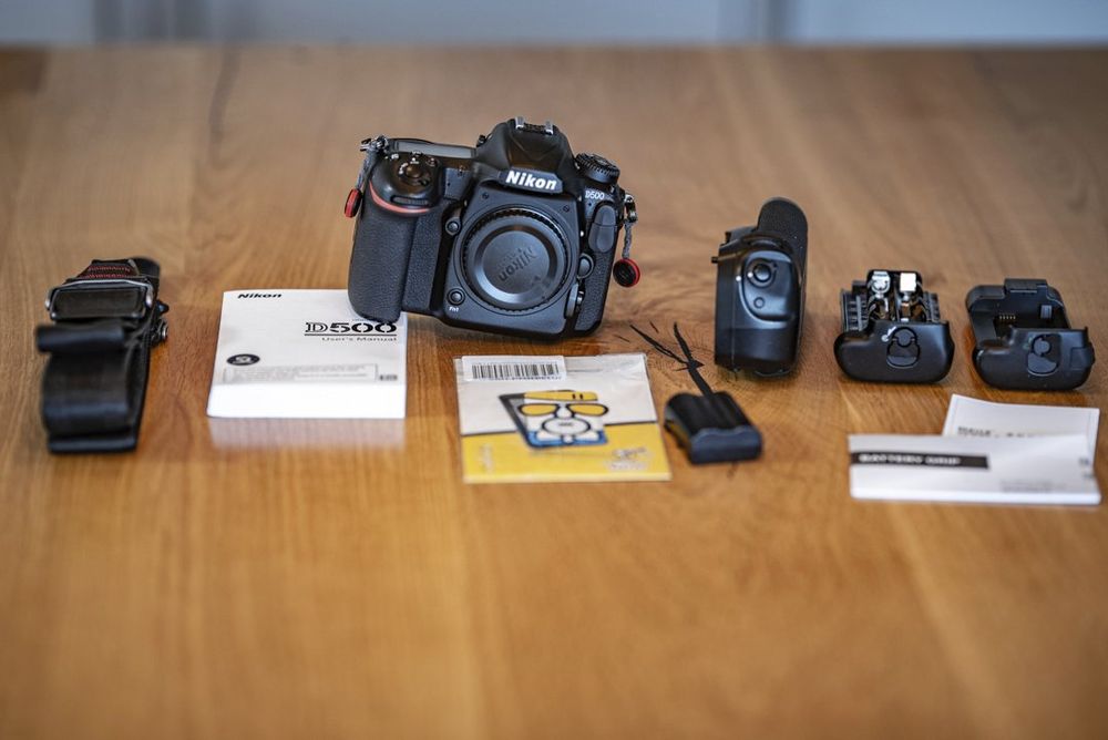 Nikon D500 DSLR mit Zubehör (Gebraucht) in Gross für CHF 681 – nur ...