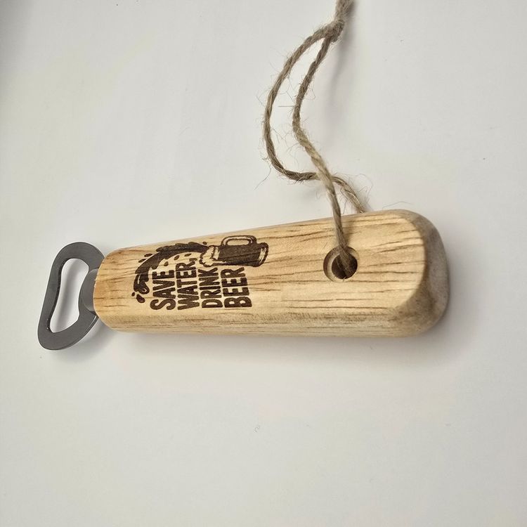 Apribottiglie in legno "Save Water Drink Beer" Nuovo! (Usato) a Chur ...