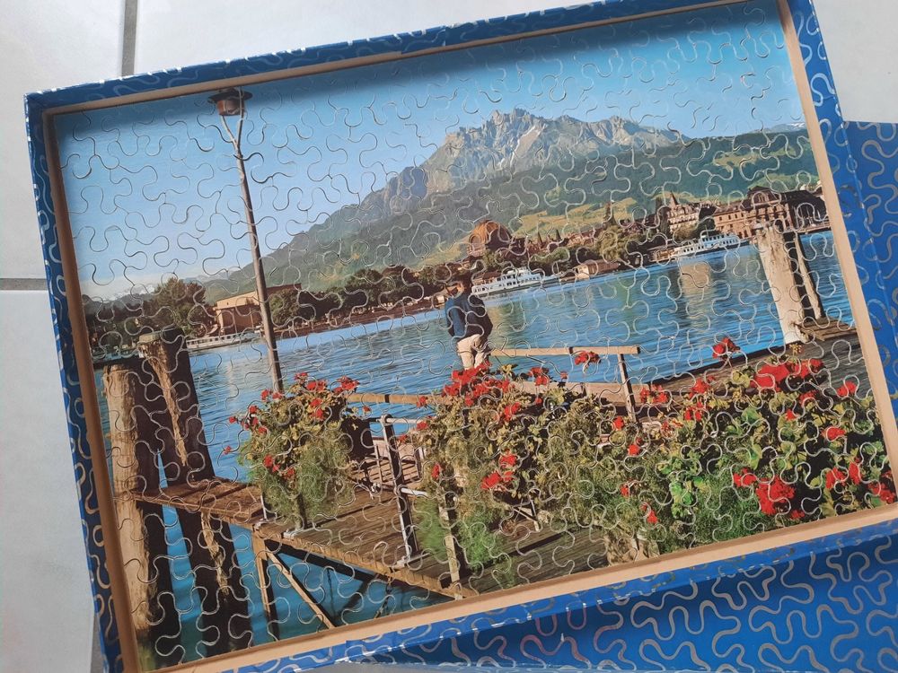 LUCERNE, PUZZLE PÉNÉLOPE EN BOIS. 200 pièces (Gebraucht) in Le Locle ...