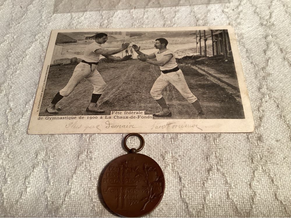 Chaux de fonds 1900 CARTE + médaille fête de gym . RARE (Gebraucht) in Luc (Ayent) für CHF 40 ...