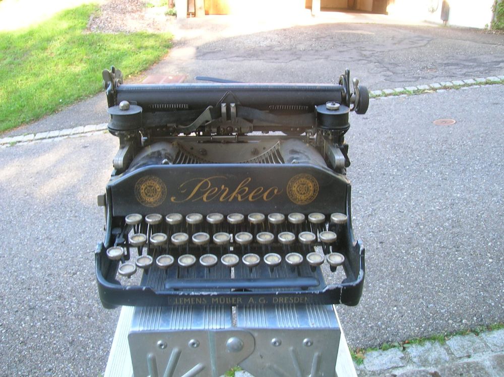Antike Schreibmaschine Perkeo (Gebraucht) in Wiesendangen für CHF 53 ...