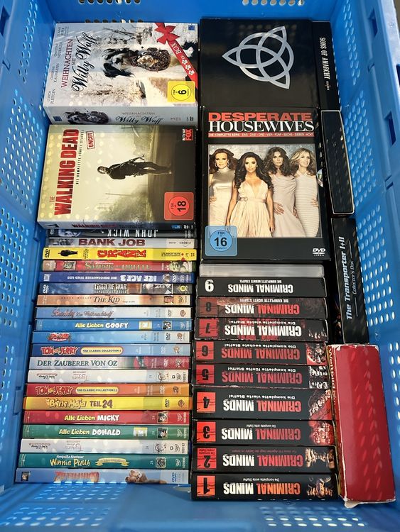 Ganze Kiste voller DVD (Gebraucht) in Stetten AG für CHF 2 – nur ...
