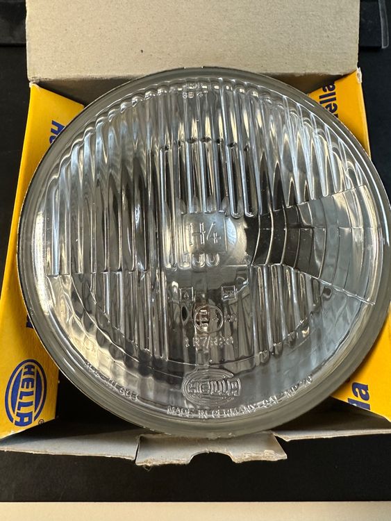 Hella Scheinwerfer H4 / 18cm (Gebraucht) in Wallisellen für CHF 5 – mit ...