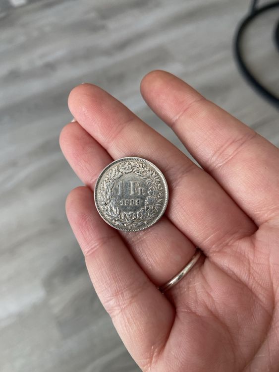 Pièce 1fr. Helvetia de 1939 en argent (Gebraucht) in Montreux für CHF 8 – mit Lieferung auf ...
