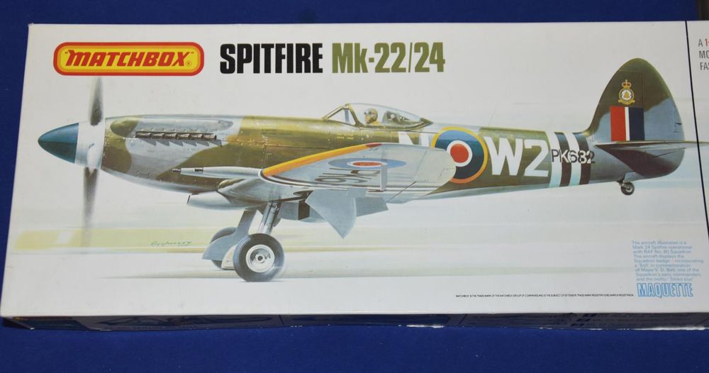 Spitfire 1:24 v. Matchbox (3color!) (Neu (gemäss Beschreibung)) in ...