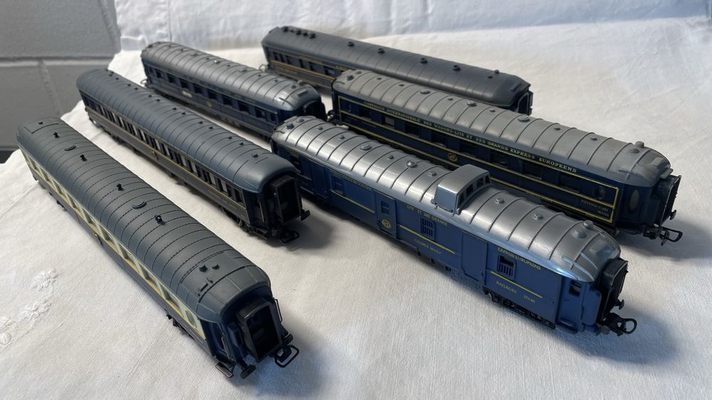 6 Wagen Grands Express Europeens (D'occasion) à Rüfenacht BE pour CHF ...