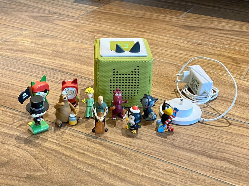 Toniebox inkl. Ladegerät und 10 Toniefiguren (Gebraucht) in Jens für ...