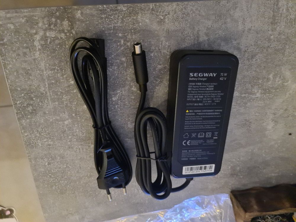 Segway Ninebot Fast Charger 5A | Kaufen auf Ricardo