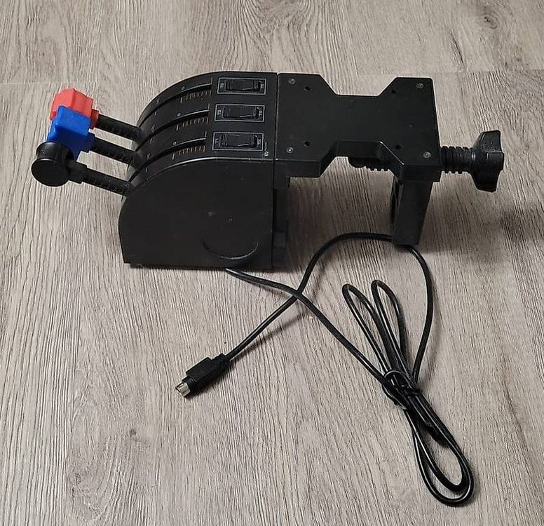 Saitek Pro Flight Yoke System PZ44 mit Flight Rudder Pedals (Gebraucht ...