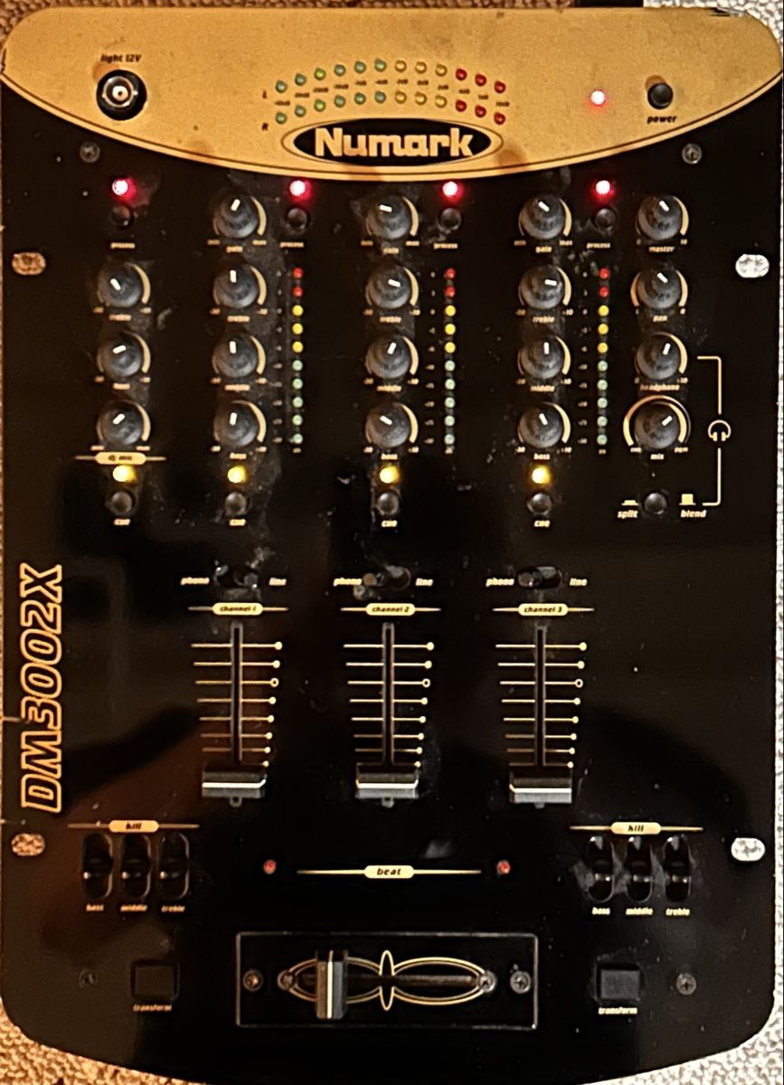 Numark DM3002X Mixer (Gebraucht) in Wolfhalden für CHF 10 – mit ...