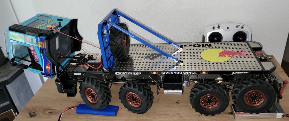 IVECO 8x8 RC-LKW (Crawler) RTR (Neu (gemäss Beschreibung)) in Bottenwil ...