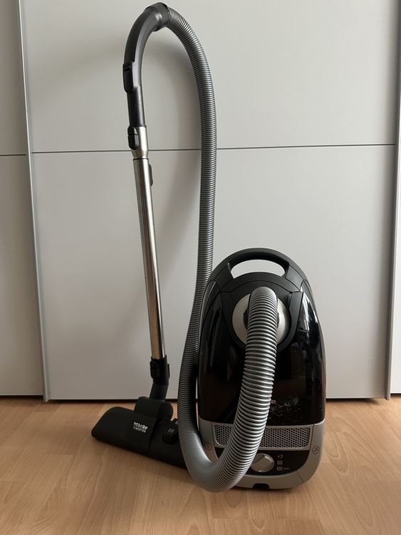 Staubsauger Miele Complete C2 Black PowerLine (+Pure Beutel) (Gebraucht ...