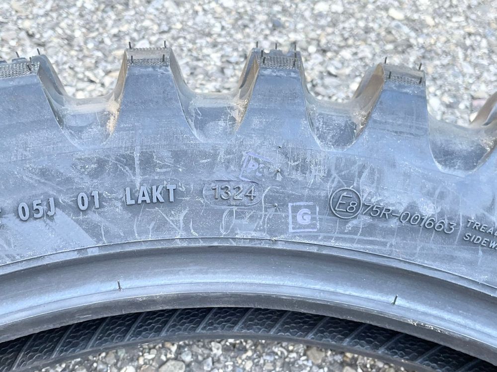 🔵 120/ 90 R18, MITAS - 1 Stück /928z (Neu und originalverpackt) in Zürich für CHF 20 – nur ...