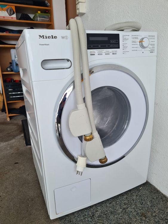 Miele Waschmasche W1 WMF820 mit Warmwasseranschluss (Defekt) in Wallisellen für CHF 61 – nur ...